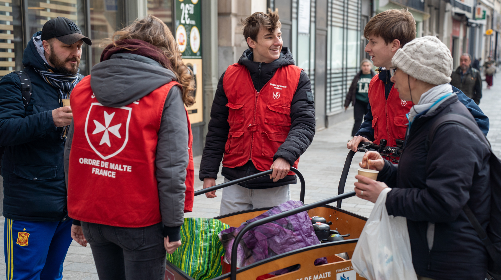 Aider les démunis - Ordre de Malte France